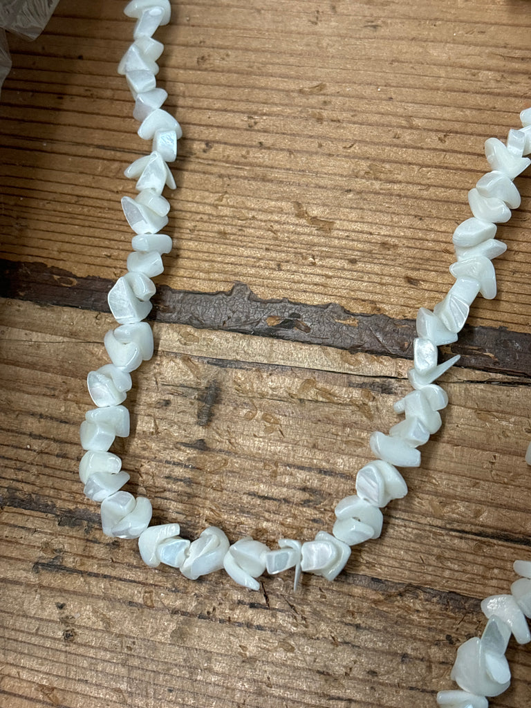White Troca Shell Chips Strand – California Hula Center