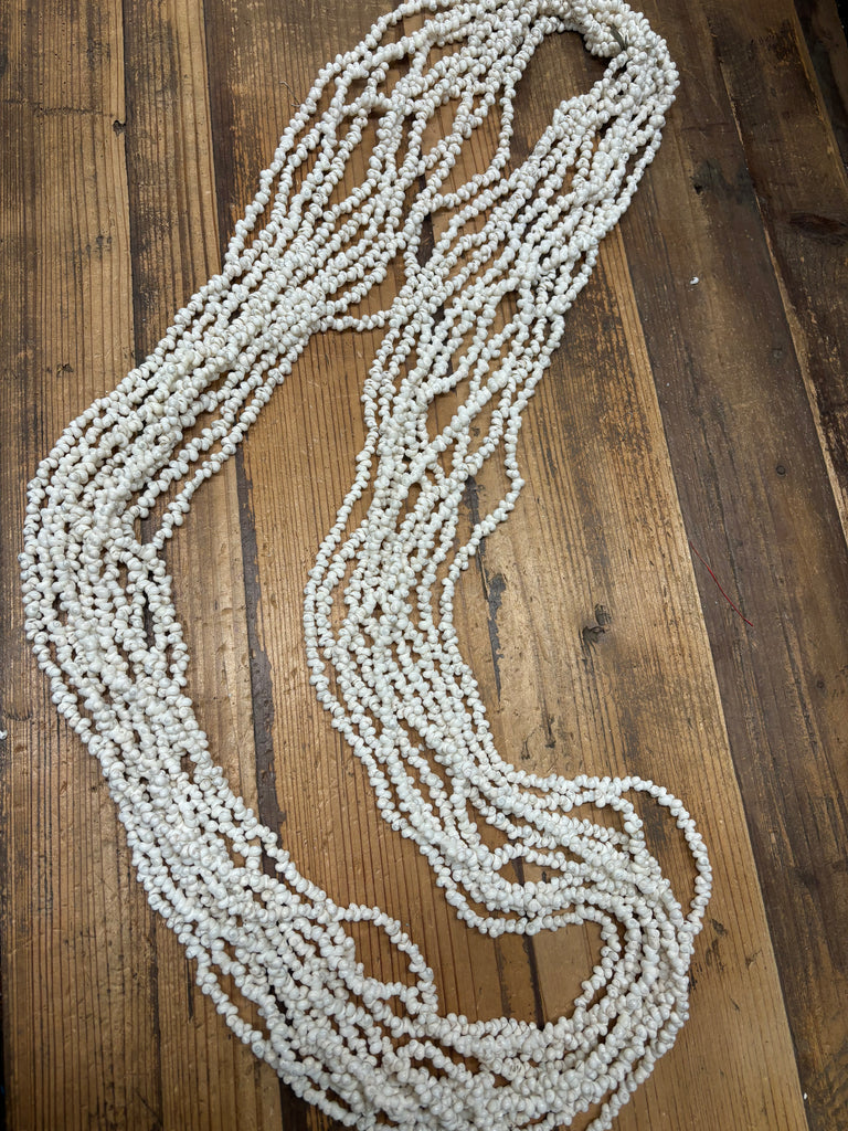 Mongo Shell Long Lei- White – California Hula Center